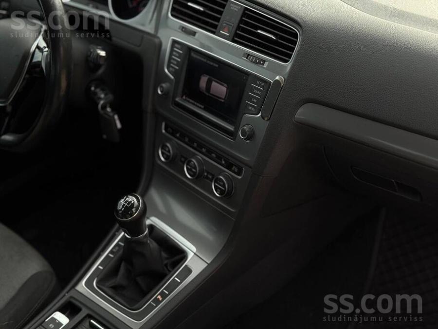 Sarkans Volkswagen Golf 2017 Rīga, ar dzinēja tilpumu 1.60 L un nobraukumu 245 tūkst. km par 5990 €, foto 11 vietnē AUTOMOTO.COM.LV