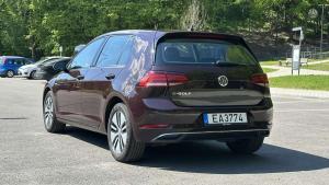 Sarkans Volkswagen Golf 2017 Kauņa, ar dzinēja tilpumu 0.00 L un nobraukumu 105 tūkst. km par 11500 €, foto 5 vietnē AUTOMOTO.COM.LV