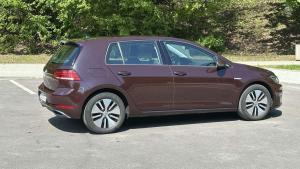 Sarkans Volkswagen Golf 2017 Kauņa, ar dzinēja tilpumu 0.00 L un nobraukumu 105 tūkst. km par 11500 €, foto 8 vietnē AUTOMOTO.COM.LV