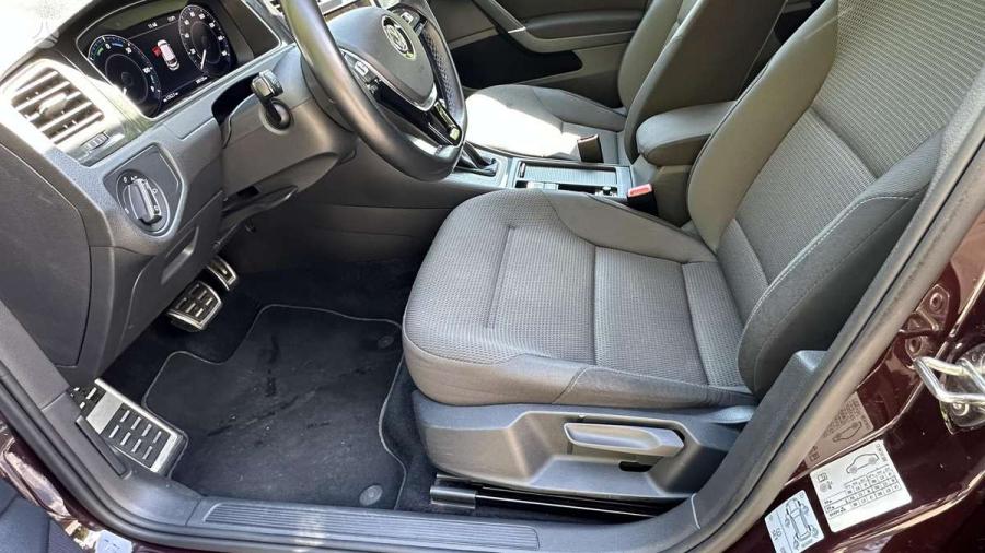 Sarkans Volkswagen Golf 2017 Kauņa, ar dzinēja tilpumu 0.00 L un nobraukumu 105 tūkst. km par 11500 €, foto 15 vietnē AUTOMOTO.COM.LV