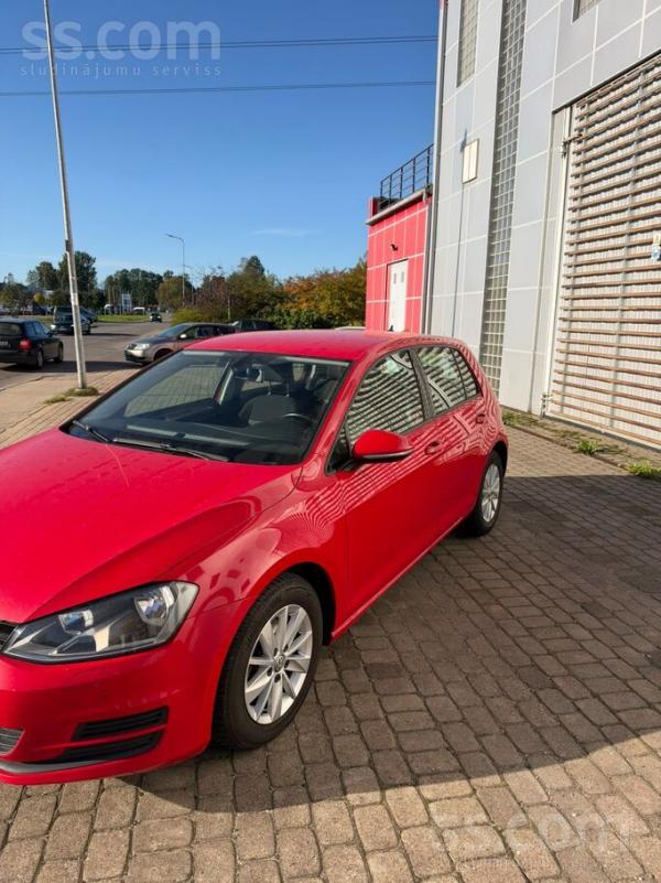 Red Volkswagen Golf 2017 in Riga, with an engine capacity of 1.60 L and mileage of 264 thousand km for 4390 €, photo 6 on AUTOMOTO.COM.LV