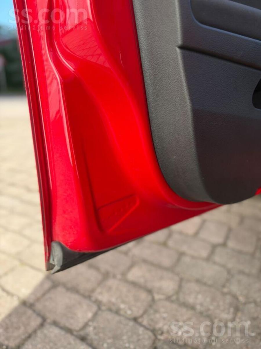 Sarkans Volkswagen Golf 2017 Rīga, ar dzinēja tilpumu 1.60 L un nobraukumu 264 tūkst. km par 4390 €, foto 20 vietnē AUTOMOTO.COM.LV