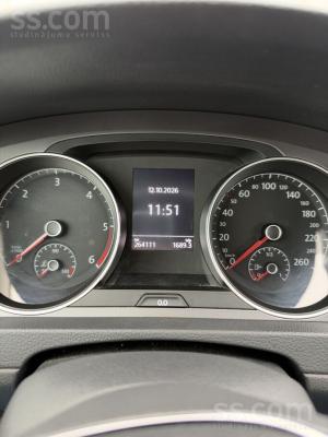 Sarkans Volkswagen Golf 2017 Rīga, ar dzinēja tilpumu 1.60 L un nobraukumu 264 tūkst. km par 4390 €, foto 23 vietnē AUTOMOTO.COM.LV