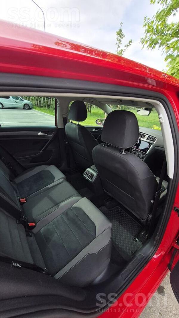 Red Volkswagen Golf 2018 in Riga, with an engine capacity of 1.50 L and mileage of 89 thousand km for 14900 €, photo 9 on AUTOMOTO.COM.LV