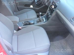 Sarkans Volkswagen Golf 2018 Rīga, ar dzinēja tilpumu 1.40 L un nobraukumu 45 tūkst. km par 9100 €, foto 11 vietnē AUTOMOTO.COM.LV