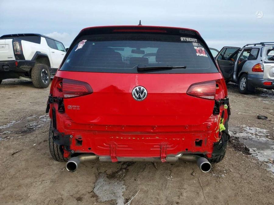 Red Volkswagen Golf 2019 in Siauliai, with an engine capacity of 1.98 L and mileage of 123 thousand km for 7865 €, photo 6 on AUTOMOTO.COM.LV