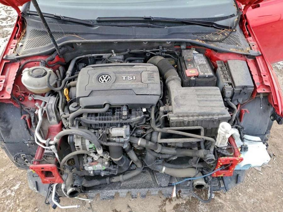 Red Volkswagen Golf 2019 in Siauliai, with an engine capacity of 1.98 L and mileage of 123 thousand km for 7865 €, photo 10 on AUTOMOTO.COM.LV