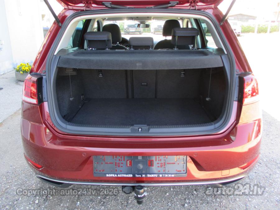 Red Volkswagen Golf 2019 in Tartu, with an engine capacity of 1.60 L and mileage of 184 thousand km for 13500 €, photo 5 on AUTOMOTO.COM.LV