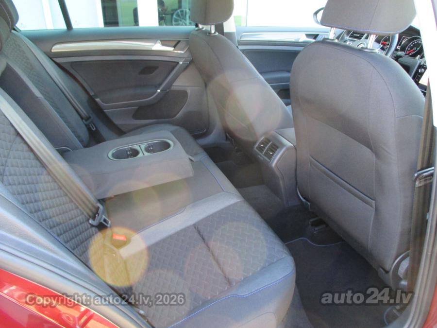 Red Volkswagen Golf 2019 in Tartu, with an engine capacity of 1.60 L and mileage of 184 thousand km for 13500 €, photo 11 on AUTOMOTO.COM.LV