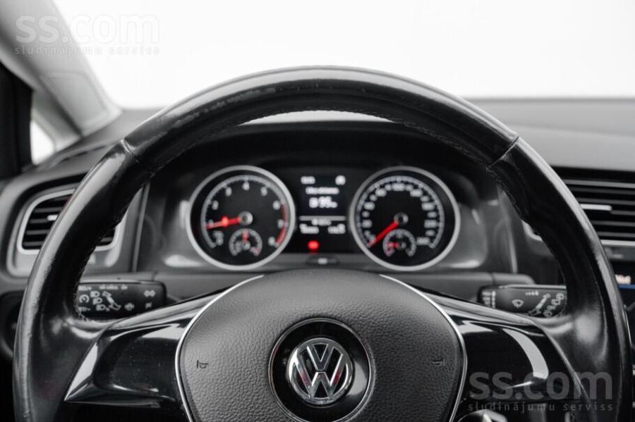 Sarkans Volkswagen Golf 2019 Rīga, ar dzinēja tilpumu 1.50 L un nobraukumu 164 tūkst. km par 8800 €, foto 10 vietnē AUTOMOTO.COM.LV