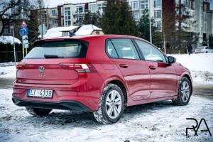 Red Volkswagen Golf 2021 in Riga, with an engine capacity of 1.97 L and mileage of 294 thousand km for 11990 €, photo 4 on AUTOMOTO.COM.LV