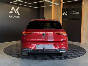 Sarkans Volkswagen Golf 2023 Kauņa, ar dzinēja tilpumu 1.50 L un nobraukumu 24 tūkst. km par 21990 €, foto 11 vietnē AUTOMOTO.COM.LV