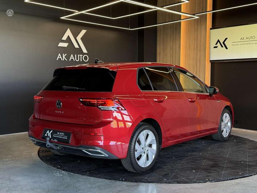 Sarkans Volkswagen Golf 2023 Kauņa, ar dzinēja tilpumu 1.50 L un nobraukumu 24 tūkst. km par 21990 €, foto 13 vietnē AUTOMOTO.COM.LV