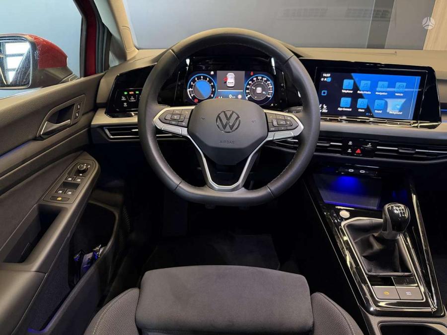 Sarkans Volkswagen Golf 2023 Kauņa, ar dzinēja tilpumu 1.50 L un nobraukumu 24 tūkst. km par 21990 €, foto 16 vietnē AUTOMOTO.COM.LV