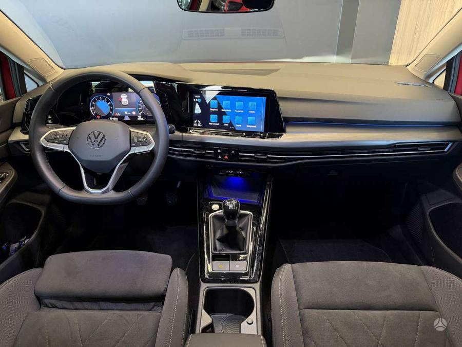 Sarkans Volkswagen Golf 2023 Kauņa, ar dzinēja tilpumu 1.50 L un nobraukumu 24 tūkst. km par 21990 €, foto 17 vietnē AUTOMOTO.COM.LV