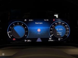 Sarkans Volkswagen Golf 2023 Kauņa, ar dzinēja tilpumu 1.50 L un nobraukumu 24 tūkst. km par 21990 €, foto 30 vietnē AUTOMOTO.COM.LV