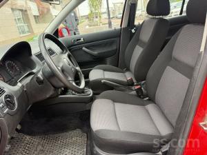 Sarkans Volkswagen Golf 2000 Rīga, ar dzinēja tilpumu 1.60 L un nobraukumu 0 tūkst. km par 2400 €, foto 5 vietnē AUTOMOTO.COM.LV