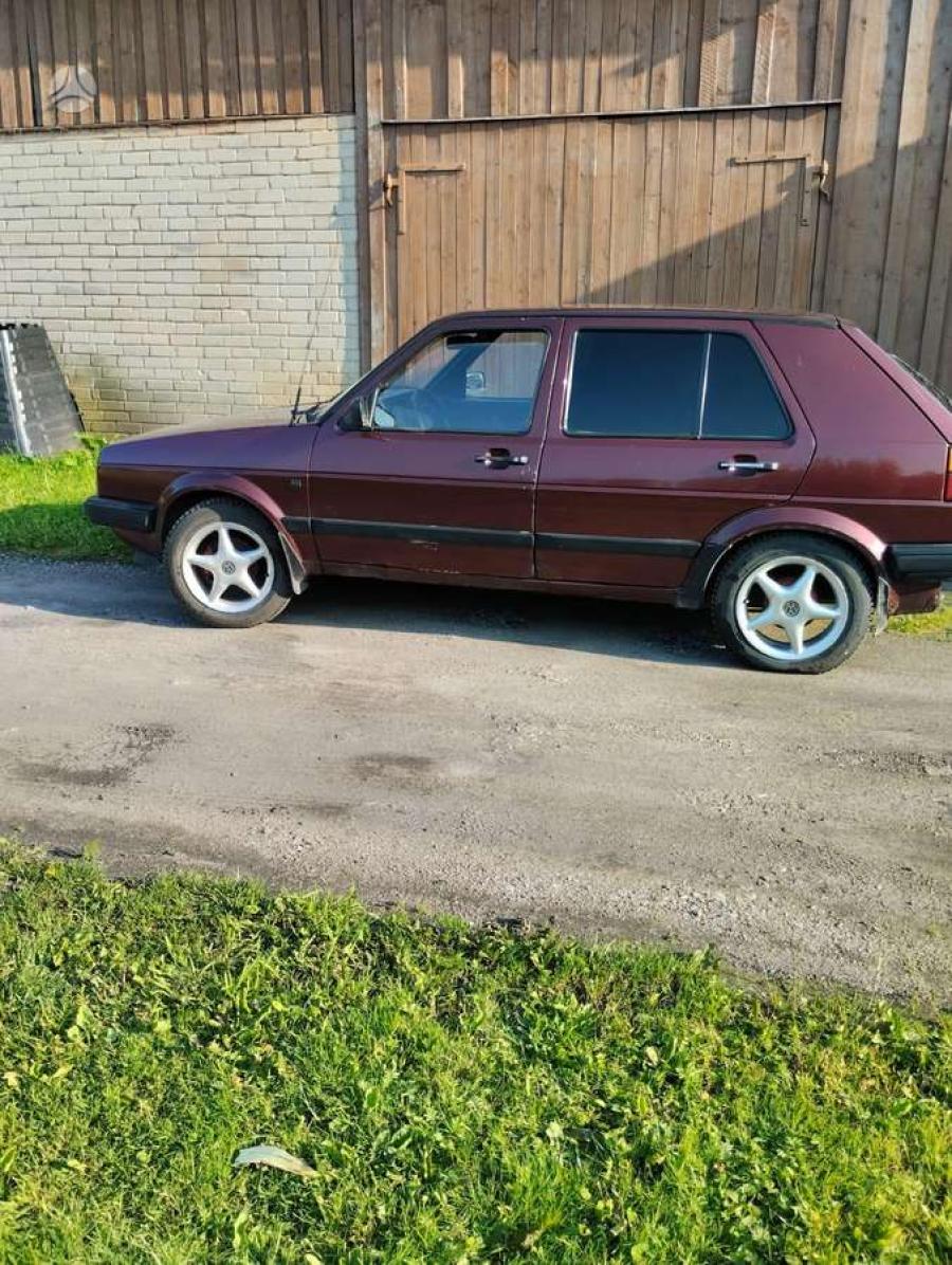 Sarkans Volkswagen Golf 1991 Pasvalys, ar dzinēja tilpumu 1.59 L un nobraukumu 350 tūkst. km par 1100 €, foto 6 vietnē AUTOMOTO.COM.LV