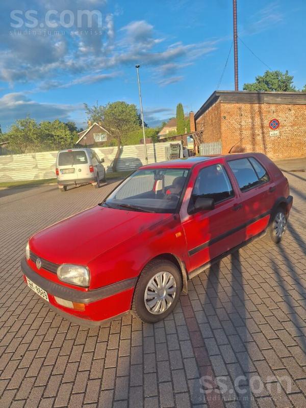 Sarkans Volkswagen Golf 1993 Limbaži, ar dzinēja tilpumu 1.60 L un nobraukumu 238 tūkst. km par 390 €, foto 2 vietnē AUTOMOTO.COM.LV