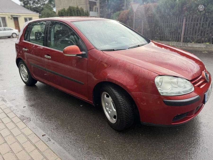 Sarkans Volkswagen Golf 2004 Kauņa, ar dzinēja tilpumu 1.60 L un nobraukumu 248 tūkst. km par 1250 €, foto 5 vietnē AUTOMOTO.COM.LV