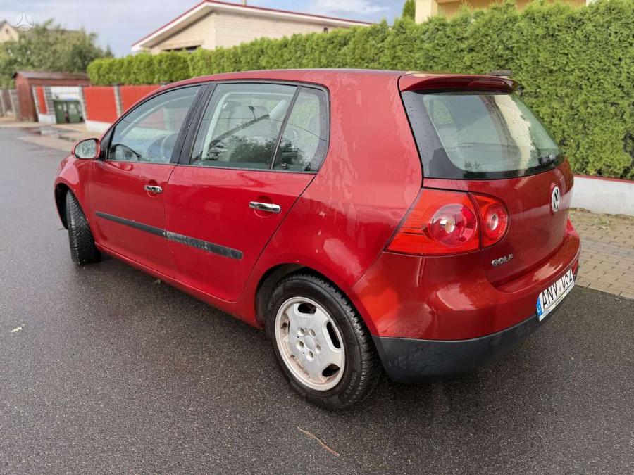 Sarkans Volkswagen Golf 2004 Kauņa, ar dzinēja tilpumu 1.60 L un nobraukumu 248 tūkst. km par 1250 €, foto 8 vietnē AUTOMOTO.COM.LV