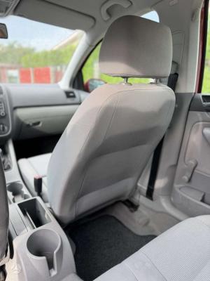 Sarkans Volkswagen Golf 2004 Kauņa, ar dzinēja tilpumu 1.60 L un nobraukumu 248 tūkst. km par 1250 €, foto 15 vietnē AUTOMOTO.COM.LV