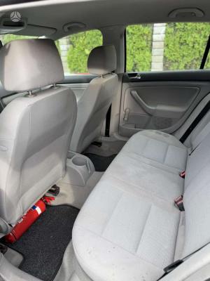 Sarkans Volkswagen Golf 2004 Kauņa, ar dzinēja tilpumu 1.60 L un nobraukumu 248 tūkst. km par 1250 €, foto 18 vietnē AUTOMOTO.COM.LV