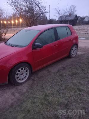 Red Volkswagen Golf 2005 in Gulbene, with an engine capacity of 1.90 L and mileage of 360 thousand km for 600 €, photo 3 on AUTOMOTO.COM.LV
