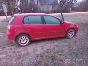 Red Volkswagen Golf 2005 in Gulbene, with an engine capacity of 1.90 L and mileage of 360 thousand km for 600 €, photo 4 on AUTOMOTO.COM.LV