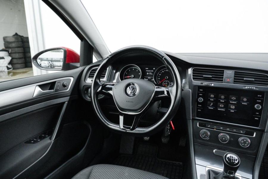 Sarkans Volkswagen Golf 2019 Rīga, ar dzinēja tilpumu 1.50 L un nobraukumu 181 tūkst. km par 9500 €, foto 19 vietnē AUTOMOTO.COM.LV