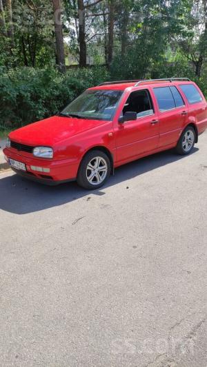 Sarkans Volkswagen Golf 1998 Rīga, ar dzinēja tilpumu 1.90 L un nobraukumu 200 tūkst. km par 2200 €, foto  vietnē AUTOMOTO.COM.LV