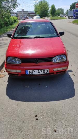 Sarkans Volkswagen Golf 1998 Rīga, ar dzinēja tilpumu 1.90 L un nobraukumu 200 tūkst. km par 2200 €, foto 4 vietnē AUTOMOTO.COM.LV