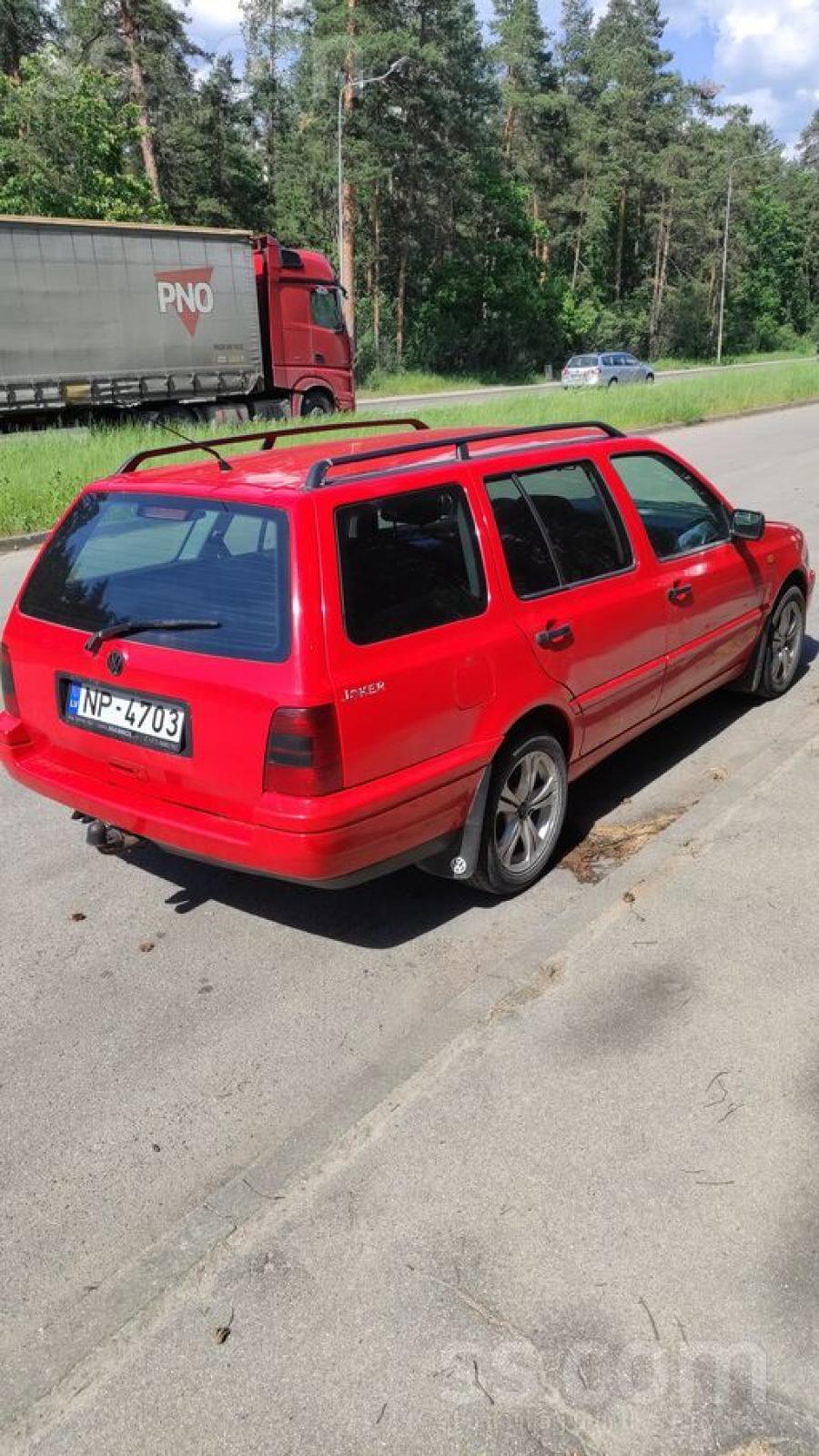 Sarkans Volkswagen Golf 1998 Rīga, ar dzinēja tilpumu 1.90 L un nobraukumu 200 tūkst. km par 2200 €, foto 5 vietnē AUTOMOTO.COM.LV