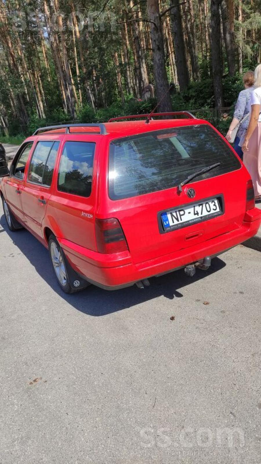 Sarkans Volkswagen Golf 1998 Rīga, ar dzinēja tilpumu 1.90 L un nobraukumu 200 tūkst. km par 2200 €, foto 6 vietnē AUTOMOTO.COM.LV