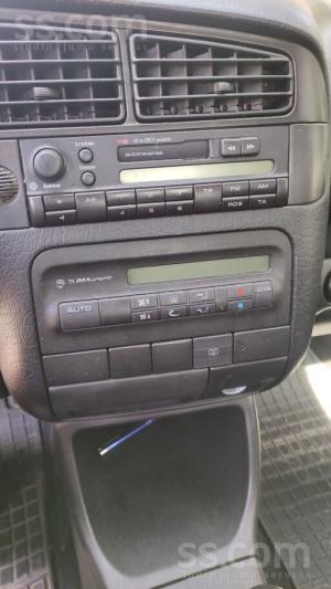 Sarkans Volkswagen Golf 1998 Rīga, ar dzinēja tilpumu 1.90 L un nobraukumu 200 tūkst. km par 2200 €, foto 7 vietnē AUTOMOTO.COM.LV