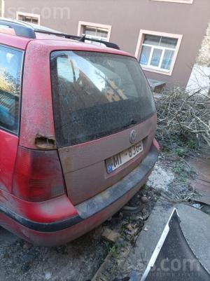 Красный Фольксваген Гольф 2000 в Рига, объемом двигателя 1.90 л и пробегом 445 тыс. км за 350 €, фото 3 на AUTOMOTO.COM.LV