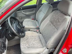 Red Volkswagen Golf 2000 in Viljandi, with an engine capacity of 1.60 L and mileage of 245 thousand km for 500 €, photo 10 on AUTOMOTO.COM.LV
