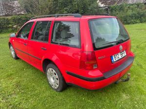 Red Volkswagen Golf 2000 in Viljandi, with an engine capacity of 1.60 L and mileage of 245 thousand km for 500 €, photo 13 on AUTOMOTO.COM.LV