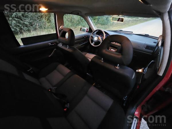 Sarkans Volkswagen Golf 2001 Liepāja, ar dzinēja tilpumu 1.60 L un nobraukumu 360 tūkst. km par 1299 €, foto 11 vietnē AUTOMOTO.COM.LV