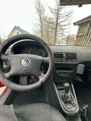 Red Volkswagen Golf 2002 in Voru, with an engine capacity of 1.90 L and mileage of 348 thousand km for 2490 €, photo 11 on AUTOMOTO.COM.LV