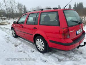 Red Volkswagen Golf 2002 in Voru, with an engine capacity of 1.90 L and mileage of 348 thousand km for 2490 €, photo 6 on AUTOMOTO.COM.LV