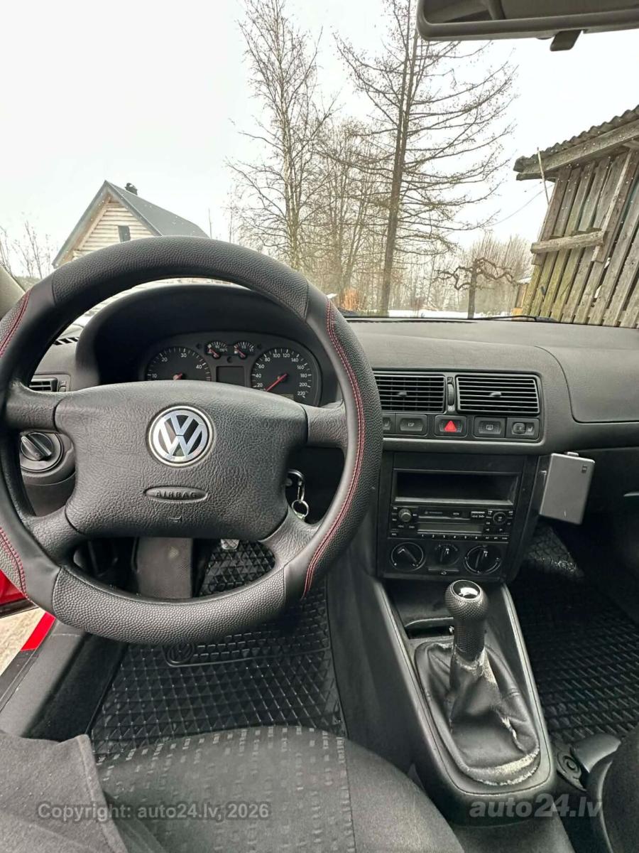 Red Volkswagen Golf 2002 in Voru, with an engine capacity of 1.90 L and mileage of 348 thousand km for 2490 €, photo 11 on AUTOMOTO.COM.LV