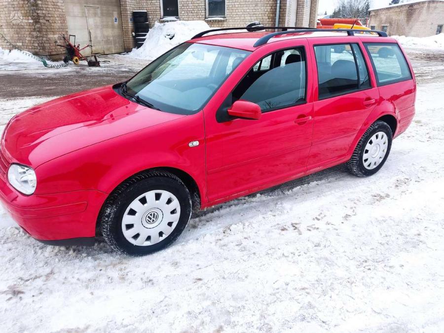 Red Volkswagen Golf 2003 in Utena, with an engine capacity of 1.90 L and mileage of 297 thousand km for 1850 €, photo 12 on AUTOMOTO.COM.LV
