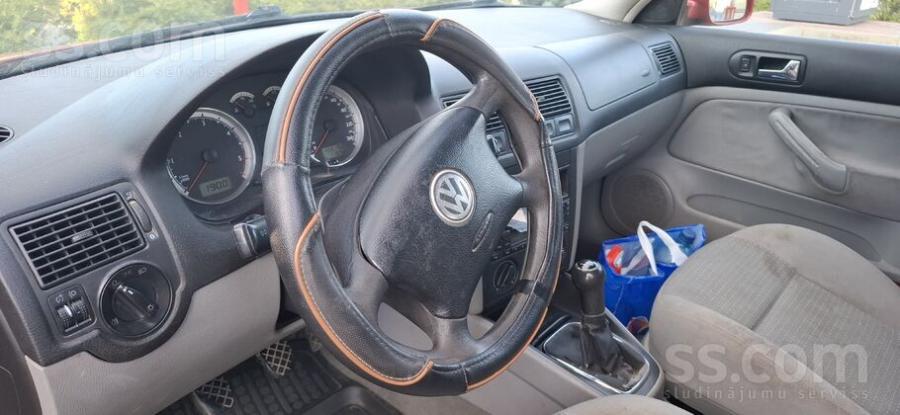 Sarkans Volkswagen Golf 2003 Daugavpils, ar dzinēja tilpumu 1.90 L un nobraukumu 406 tūkst. km par 990 €, foto 24 vietnē AUTOMOTO.COM.LV
