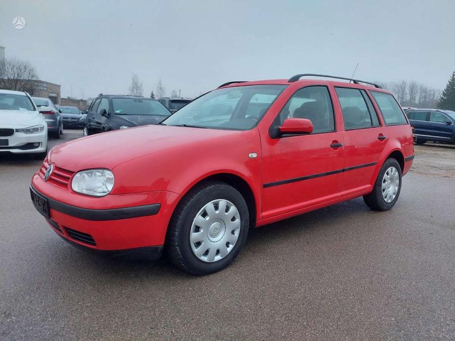 Red Volkswagen Golf 2004 in Utena, with an engine capacity of 1.90 L and mileage of 286 thousand km for 1600 €, photo 1 on AUTOMOTO.COM.LV