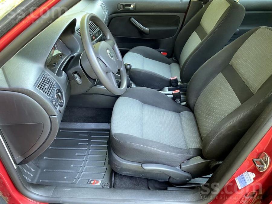 Sarkans Volkswagen Golf 2004 Rīga, ar dzinēja tilpumu 1.90 L un nobraukumu 272 tūkst. km par 1900 €, foto 12 vietnē AUTOMOTO.COM.LV
