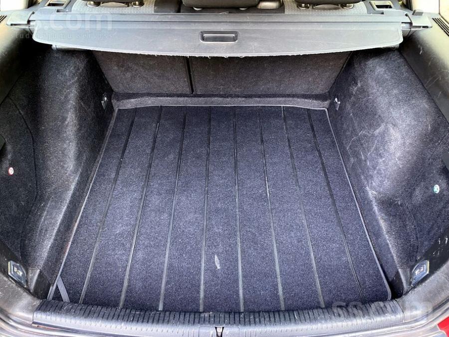 Sarkans Volkswagen Golf 2004 Rīga, ar dzinēja tilpumu 1.90 L un nobraukumu 272 tūkst. km par 1900 €, foto 17 vietnē AUTOMOTO.COM.LV
