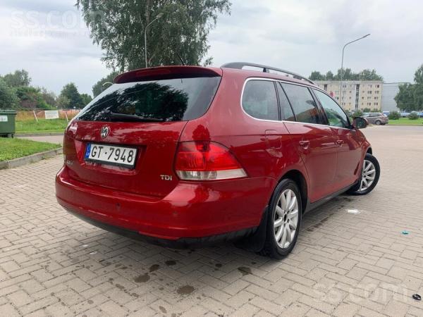Red Volkswagen Golf 2007 in Riga, with an engine capacity of 1.90 L and mileage of 428 thousand km for 1280 €, photo 2 on AUTOMOTO.COM.LV