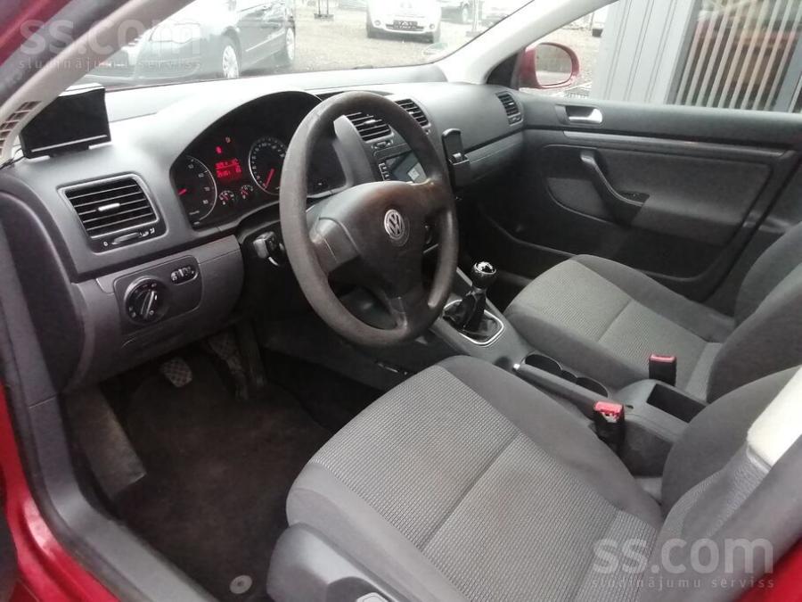 Sarkans Volkswagen Golf 2008 Valmiera, ar dzinēja tilpumu 1.60 L un nobraukumu 291 tūkst. km par 3450 €, foto 16 vietnē AUTOMOTO.COM.LV