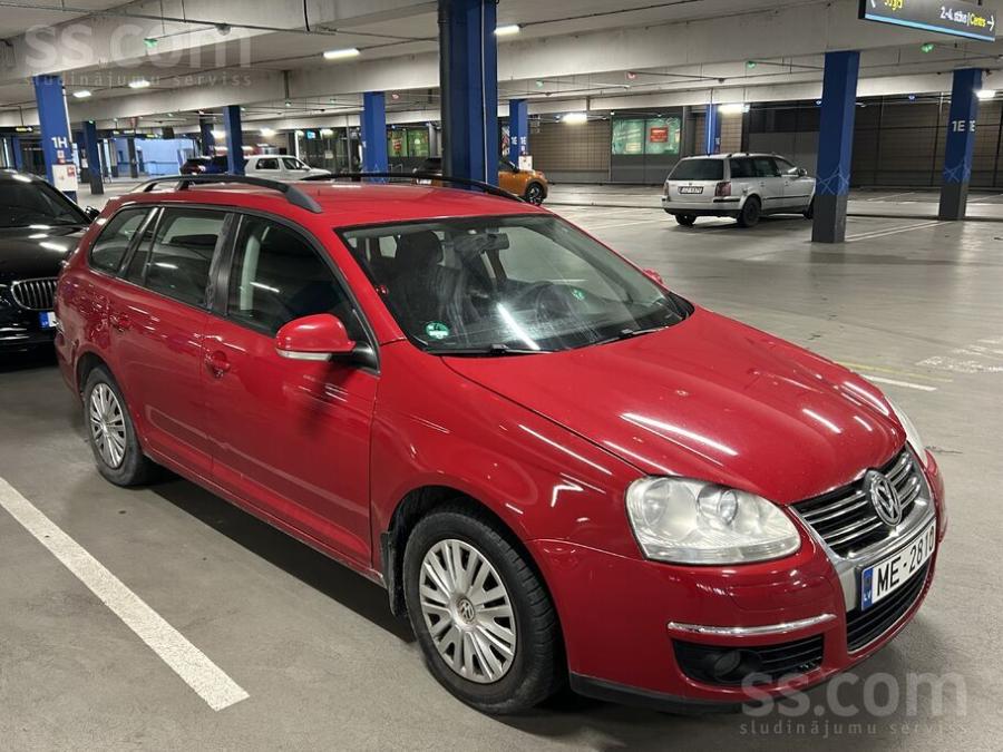 Sarkans Volkswagen Golf 2008 Rīga, ar dzinēja tilpumu 1.90 L un nobraukumu 311 tūkst. km par 1650 €, foto 4 vietnē AUTOMOTO.COM.LV